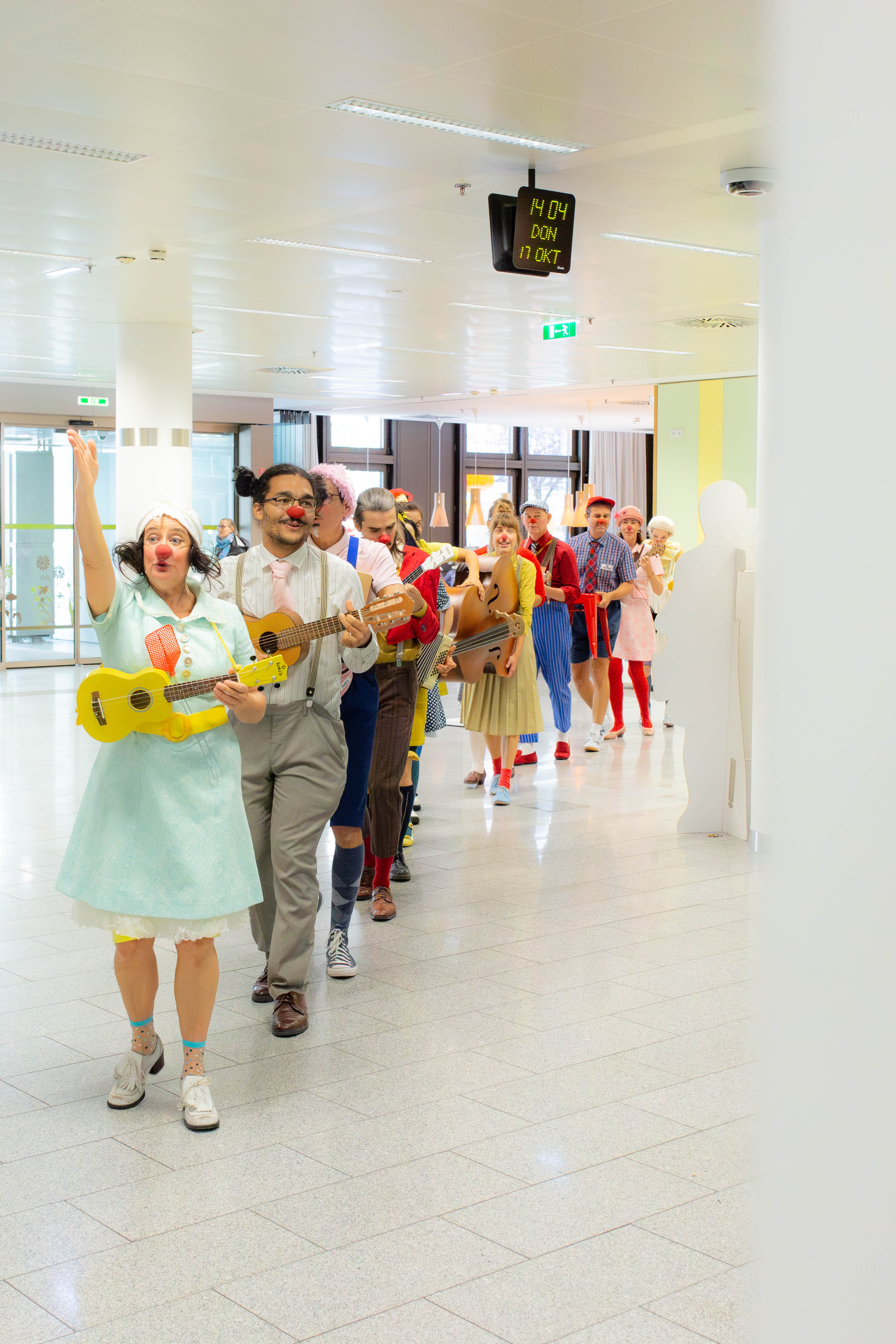 ROTE NASEN Clowndoctors feierte 30. Geburtstag im LKH (Univ.-Kliniken ...