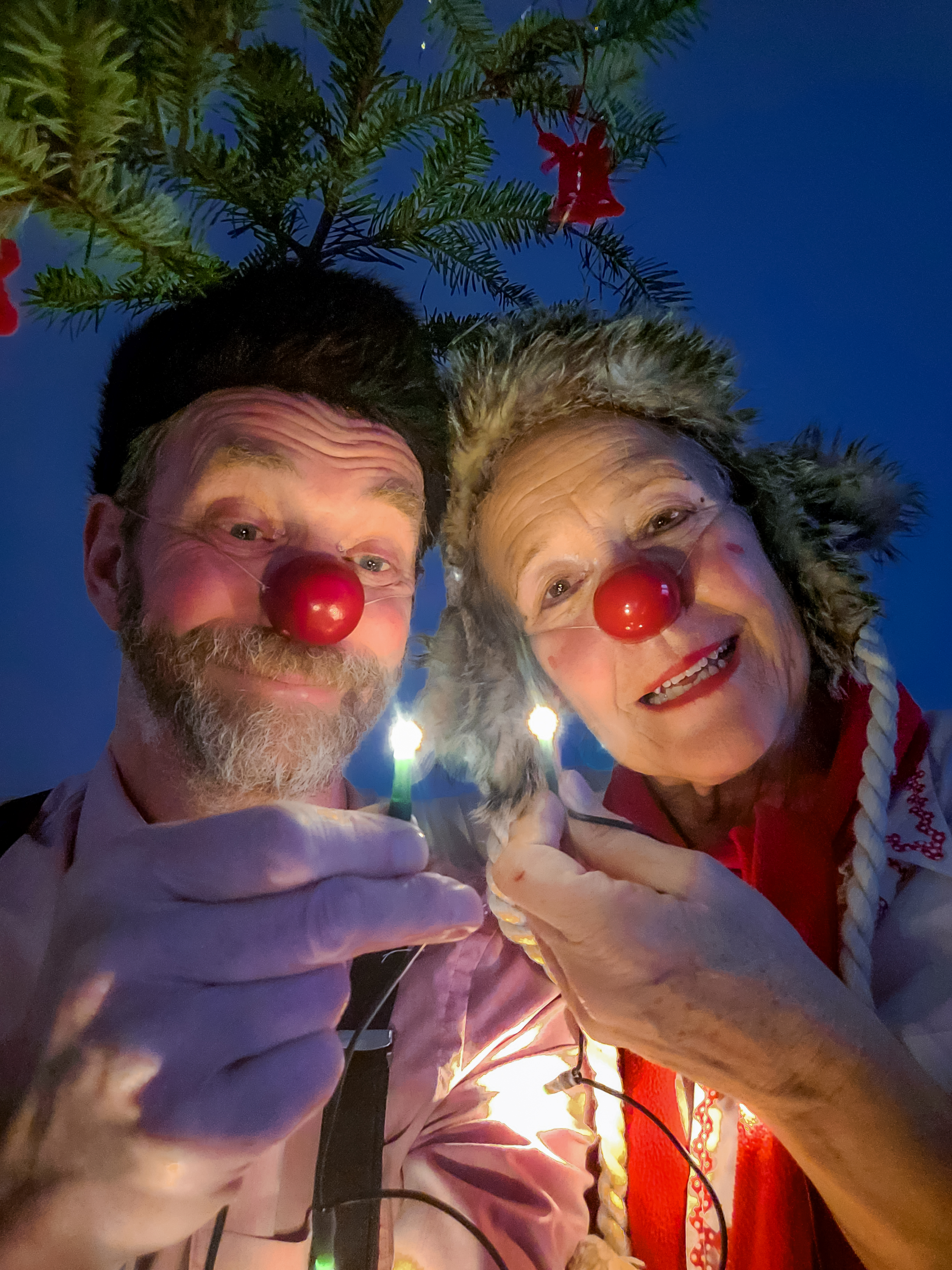 ROTE NASEN Clowns bringen Weihnachtsfreude in die Einrichtungen | ROTE ...